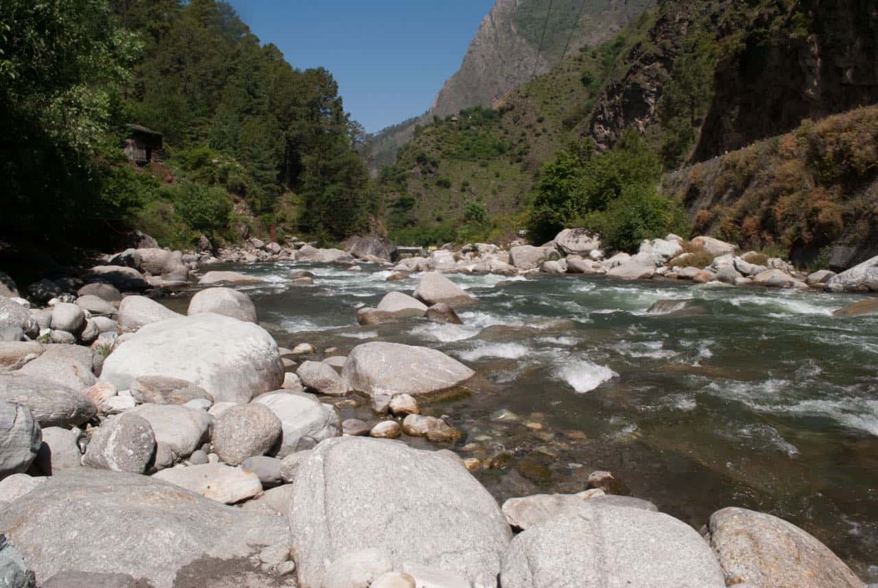 Tirthan Valley in Himachal - DETAILED Travel Guide & Weekend Trip Plan