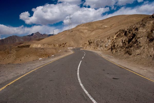 How to plan a journey on Srinagar Leh Highway with Road Map