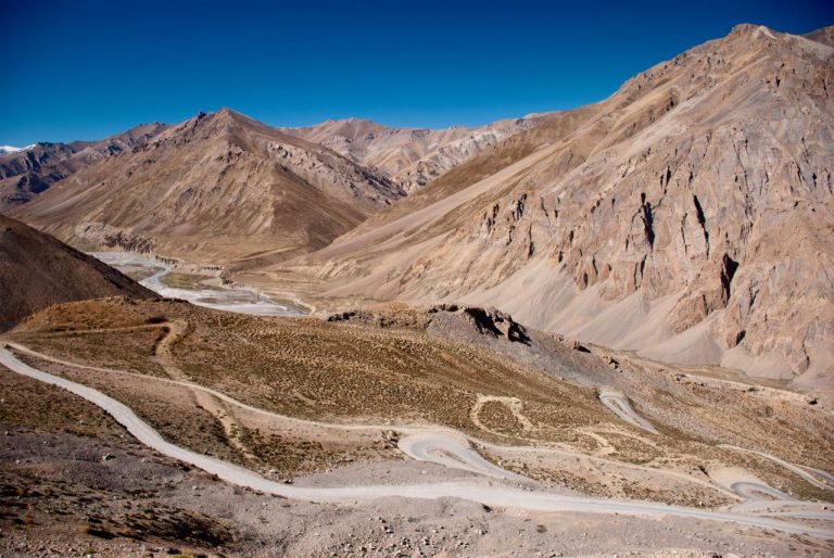 How to plan a journey or trip on Manali Leh Highway? [2022 Travel Guide]