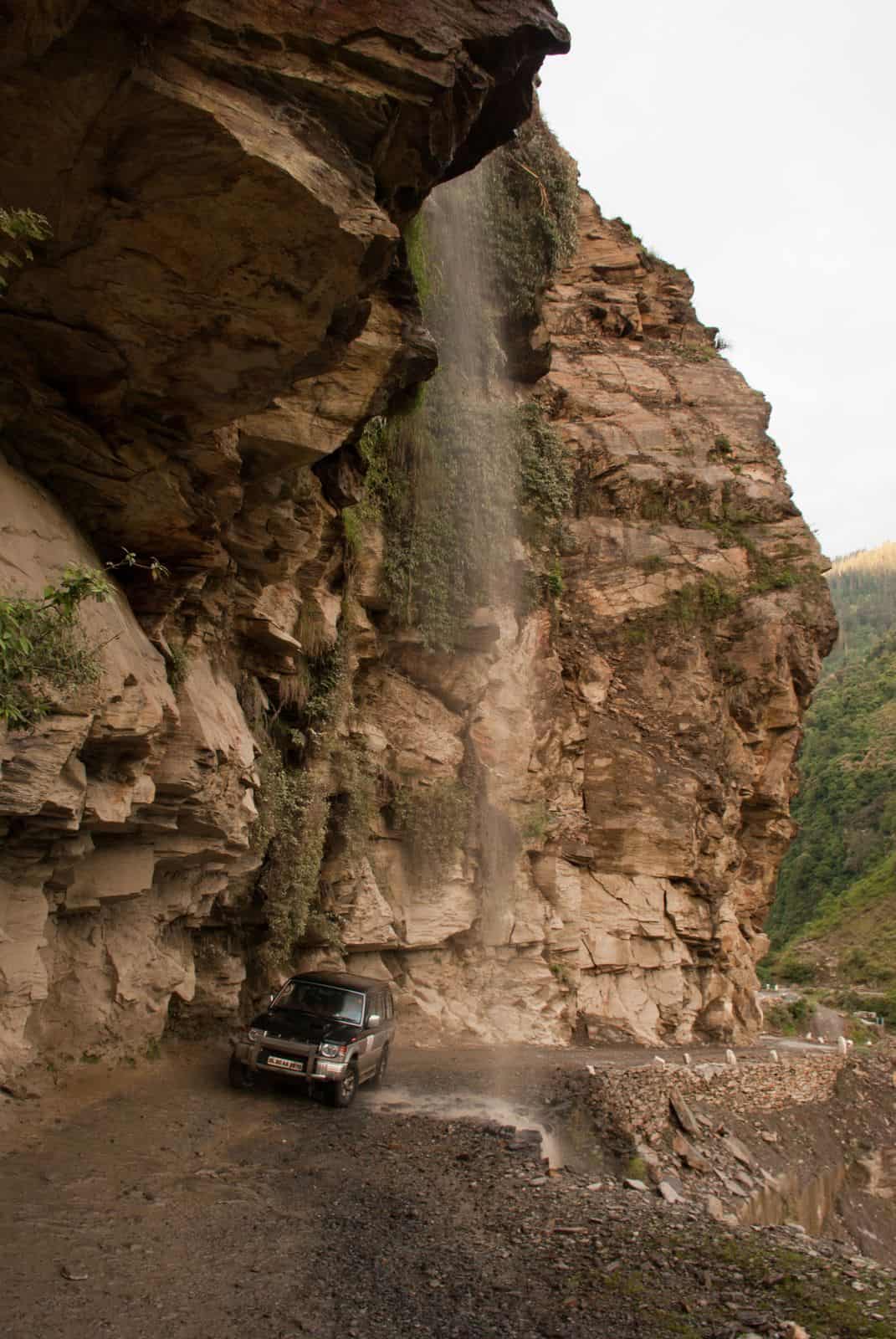 Pangi Valley Travel Guide 2026 | Routes, Stay & Budget